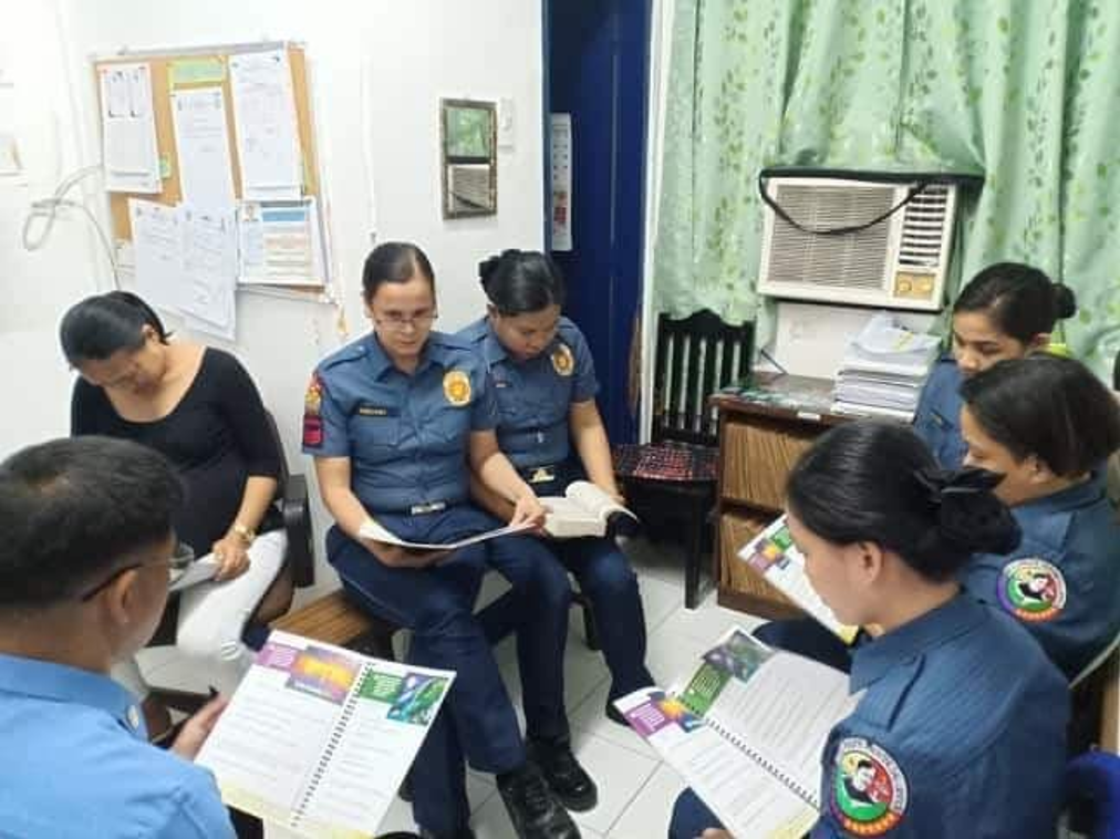 Filipino Police Force Being Ministered to with Good Soil Resources ...